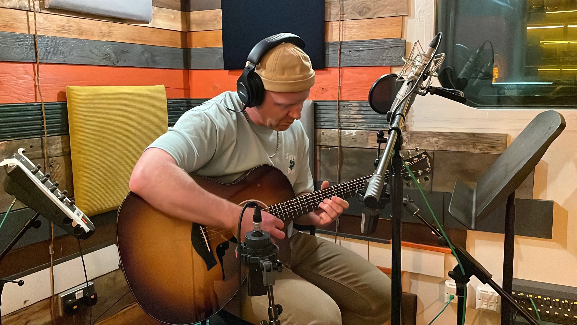 LT1KF - Supporting unknown bands since 2017